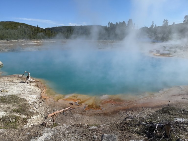 Exploring the Hydrothermal Features in Yellowstone National Park ...